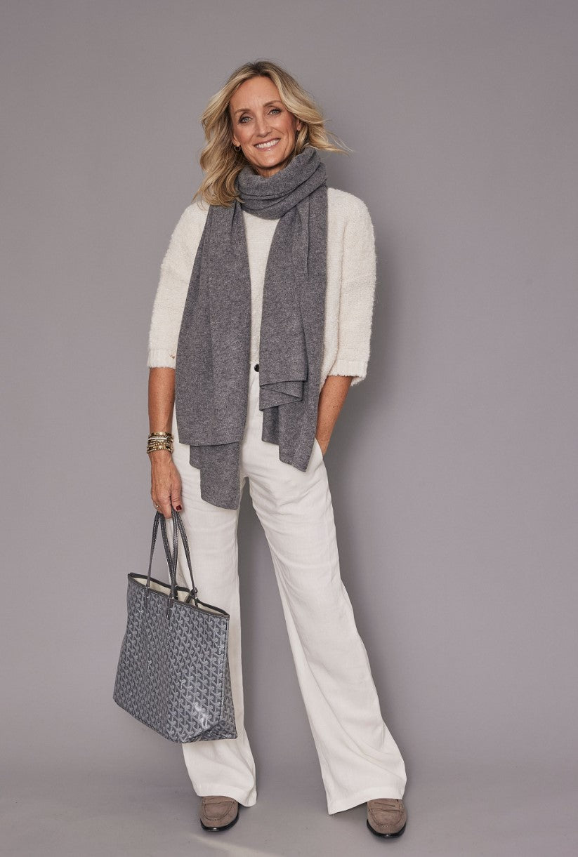 Cashmere Euro Wrap | Medium Grey – QUEEN & GRACE
